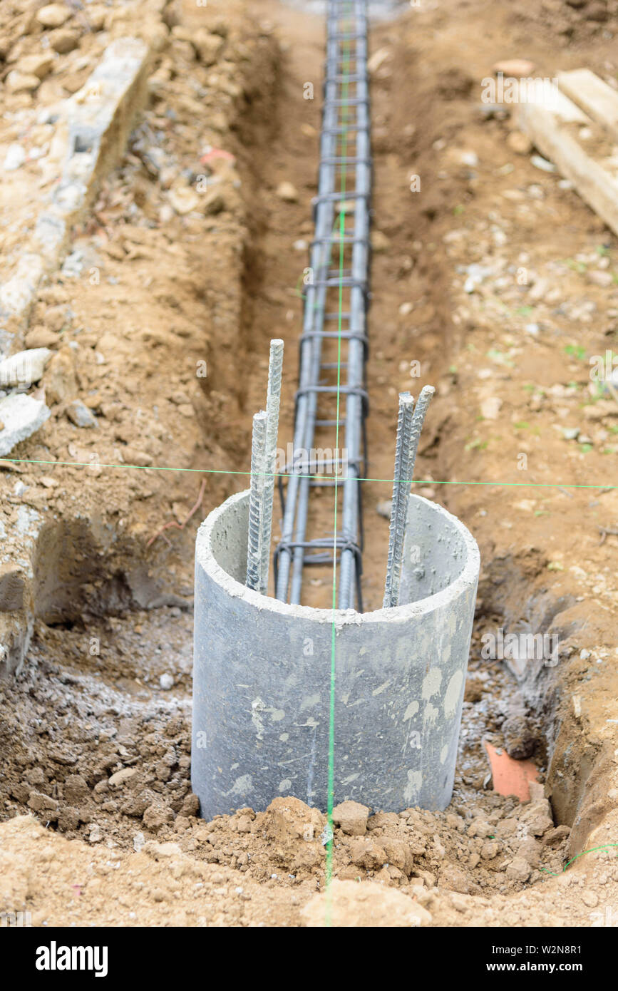 steel rod for Pour the beam of building Stock Photo - Alamy