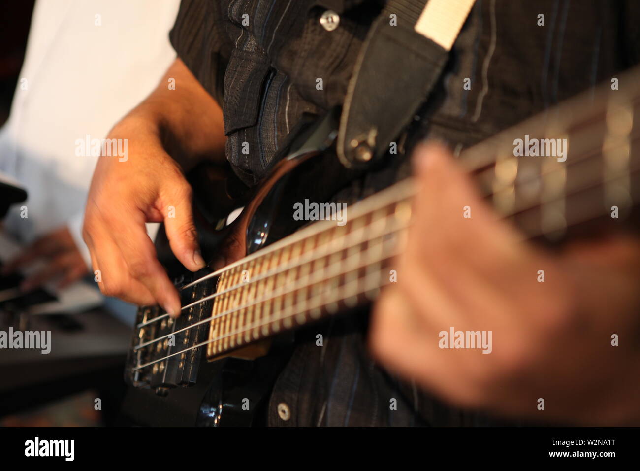 Dance rock hi-res stock photography and images - Alamy