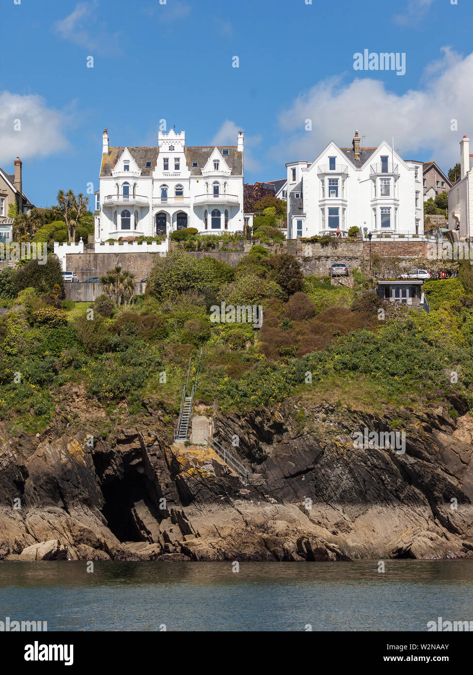 Fowey harbour hotel hi-res stock photography and images - Alamy