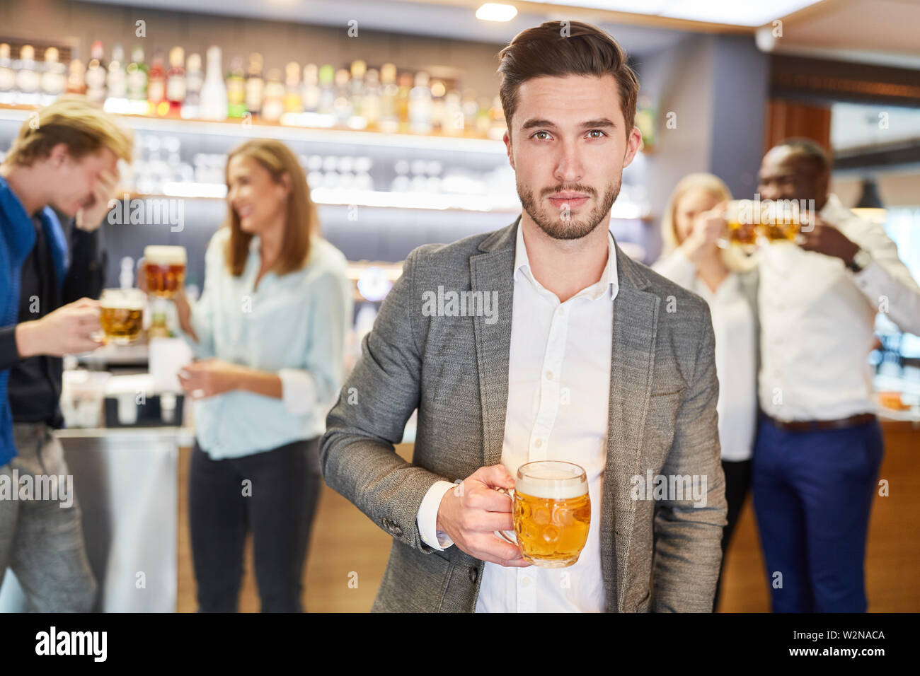 Man alone in pub hi-res stock photography and images - Alamy