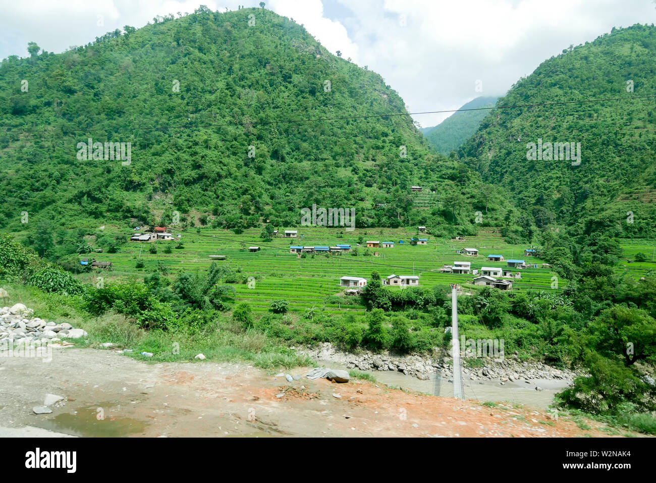 Roadside scenes from nepal south asia hi-res stock photography and ...
