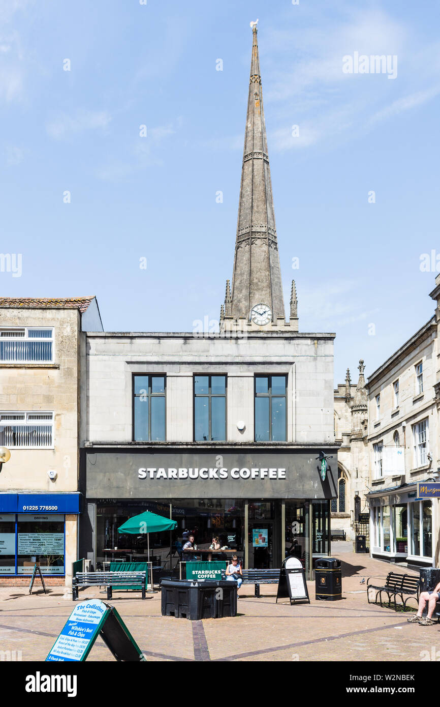 Starbucks outdoor seating hi-res stock photography and images - Alamy