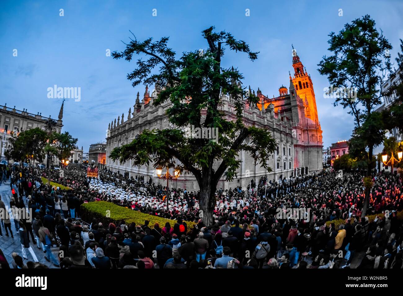 Jesus Christ Carrying The Cross High Resolution Stock Photography and ...