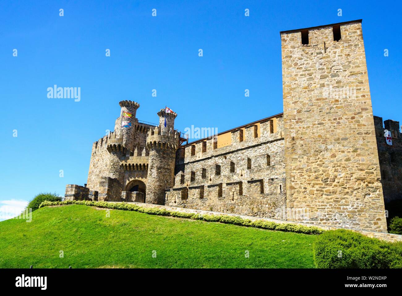 King fernando ii hi-res stock photography and images - Alamy