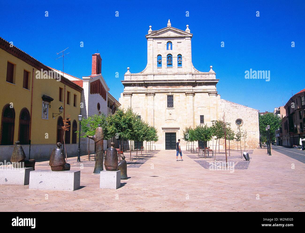 Facade church architecture hi-res stock photography and images - Alamy