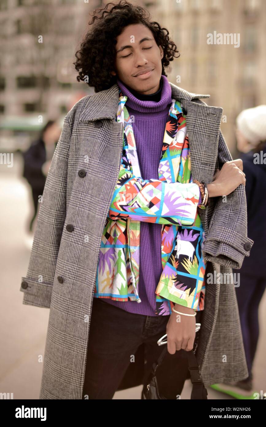 African quarter paris hi-res stock photography and images - Alamy