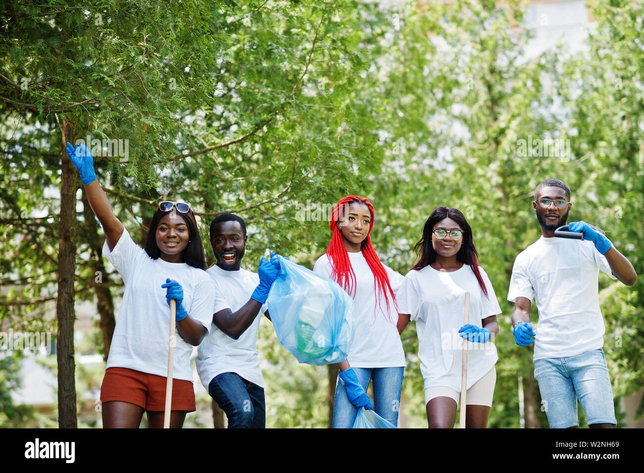 Collecting litter africa hi-res stock photography and images - Alamy