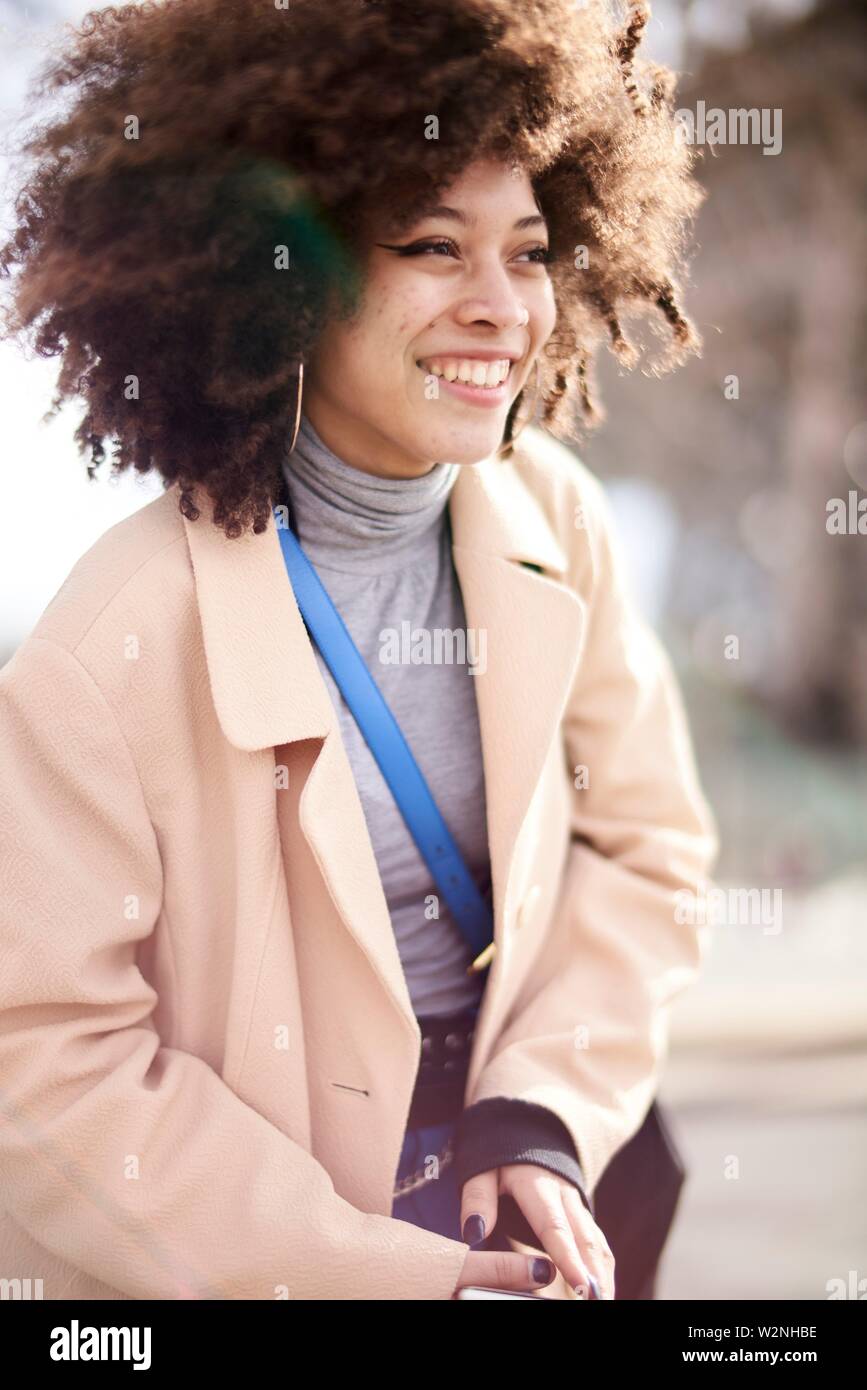 Young african american woman paris hi-res stock photography and images ...
