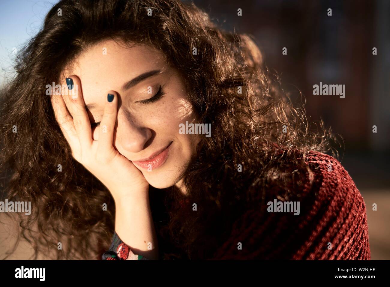 Crestfallen person hi-res stock photography and images - Alamy