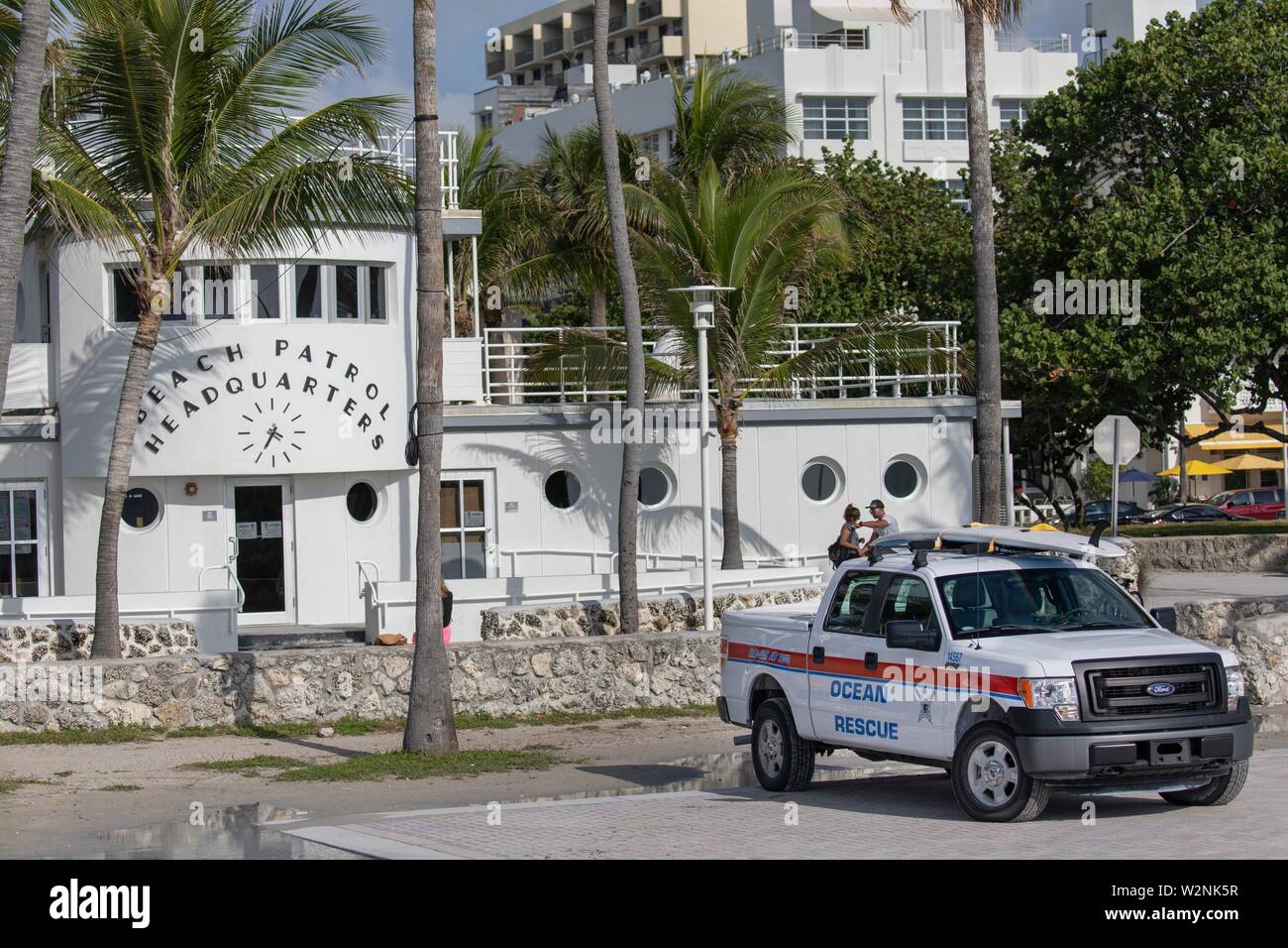 United rescue hi-res stock photography and images - Alamy
