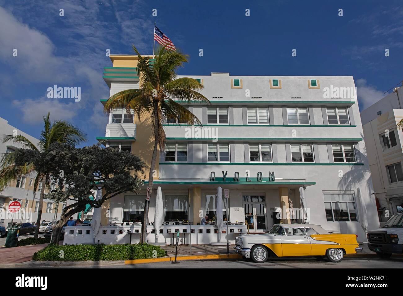 Avalon yellow hi-res stock photography and images - Alamy