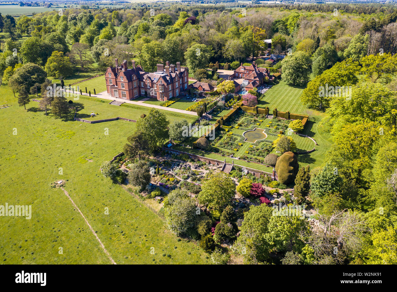 Doddington place gardens hi-res stock photography and images - Alamy