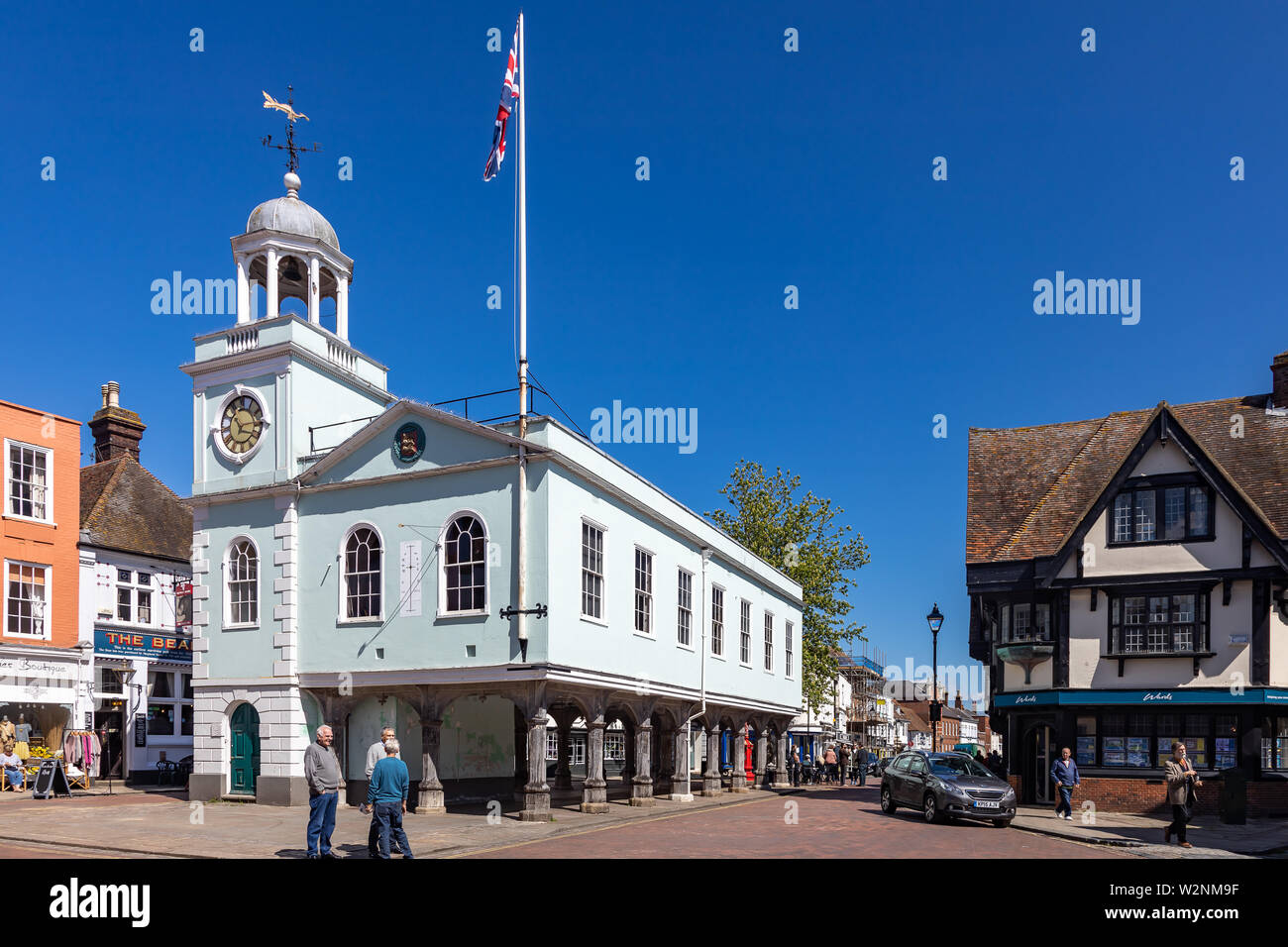 Faversham town centre hi-res stock photography and images - Alamy