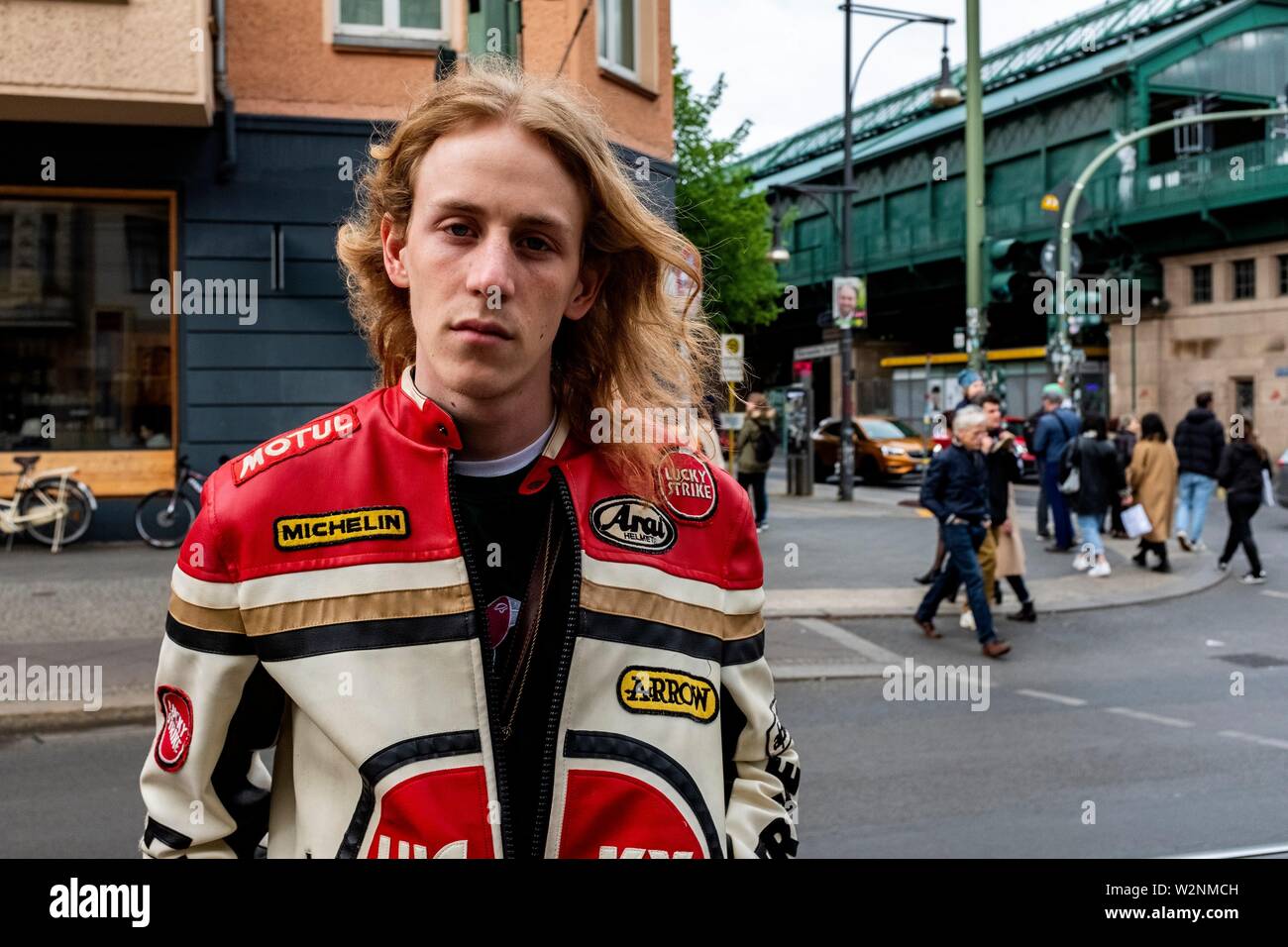 Roam streets all day hi-res stock photography and images - Alamy