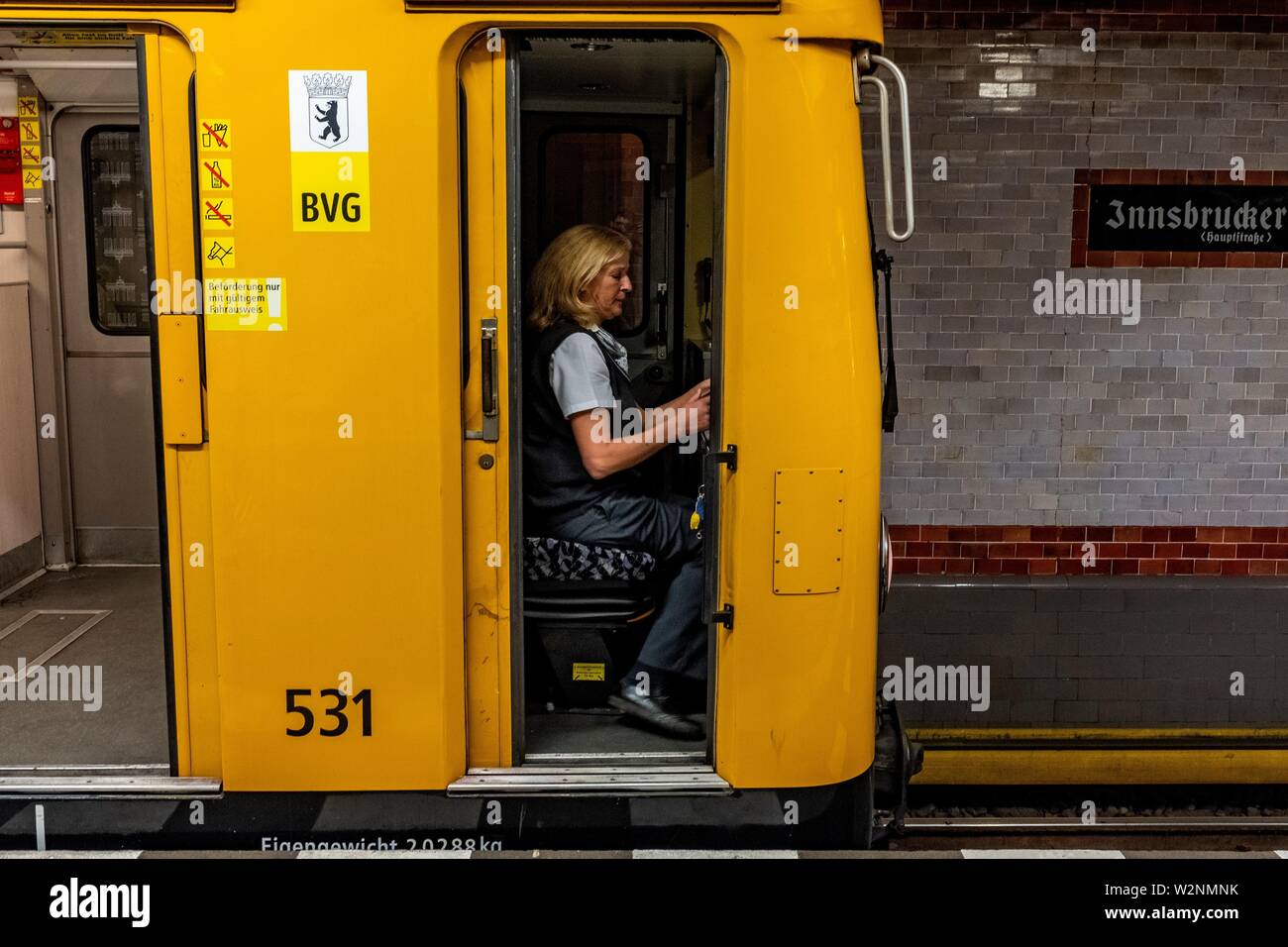 U bahn e hi-res stock photography and images - Alamy