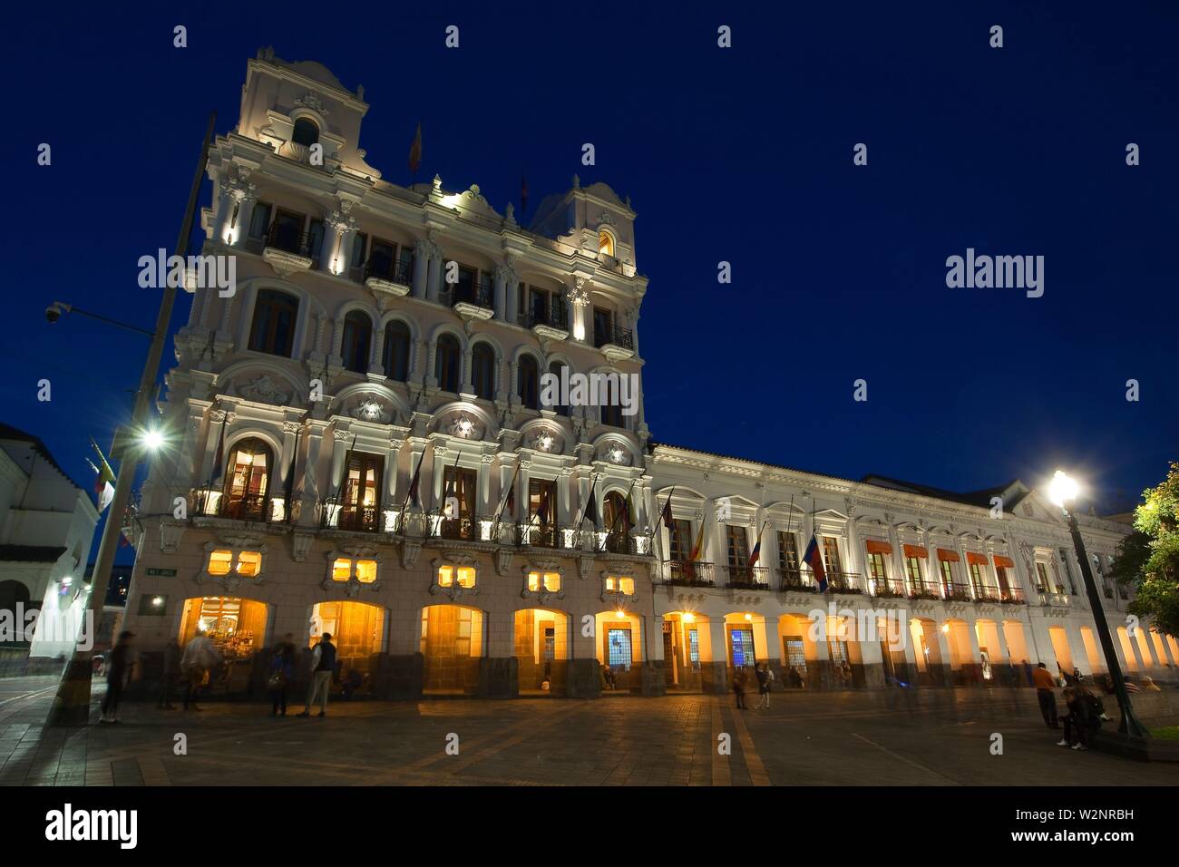 Plaza de la independencia ecuador hi-res stock photography and images ...