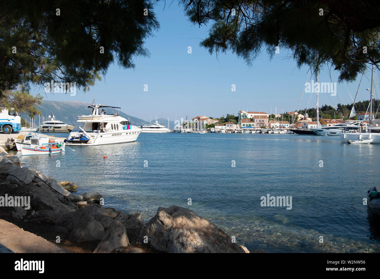 Fiskardo Port Kefalonia Greece Stock Photo - Alamy