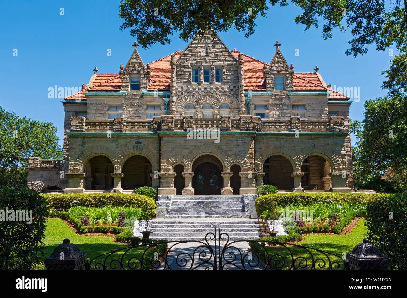 Richardsonian Romanesque Style High Resolution Stock Photography and ...