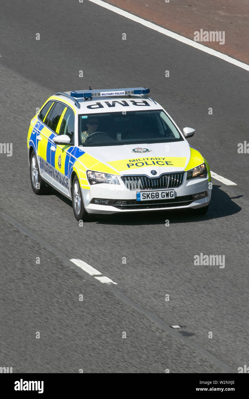 Skodas emergency service vehicles hi-res stock photography and images ...