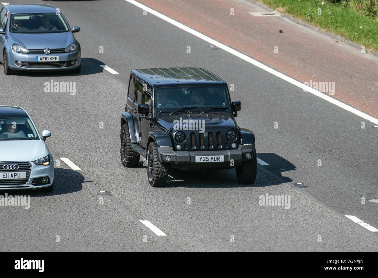 Overland cars hi-res stock photography and images - Alamy