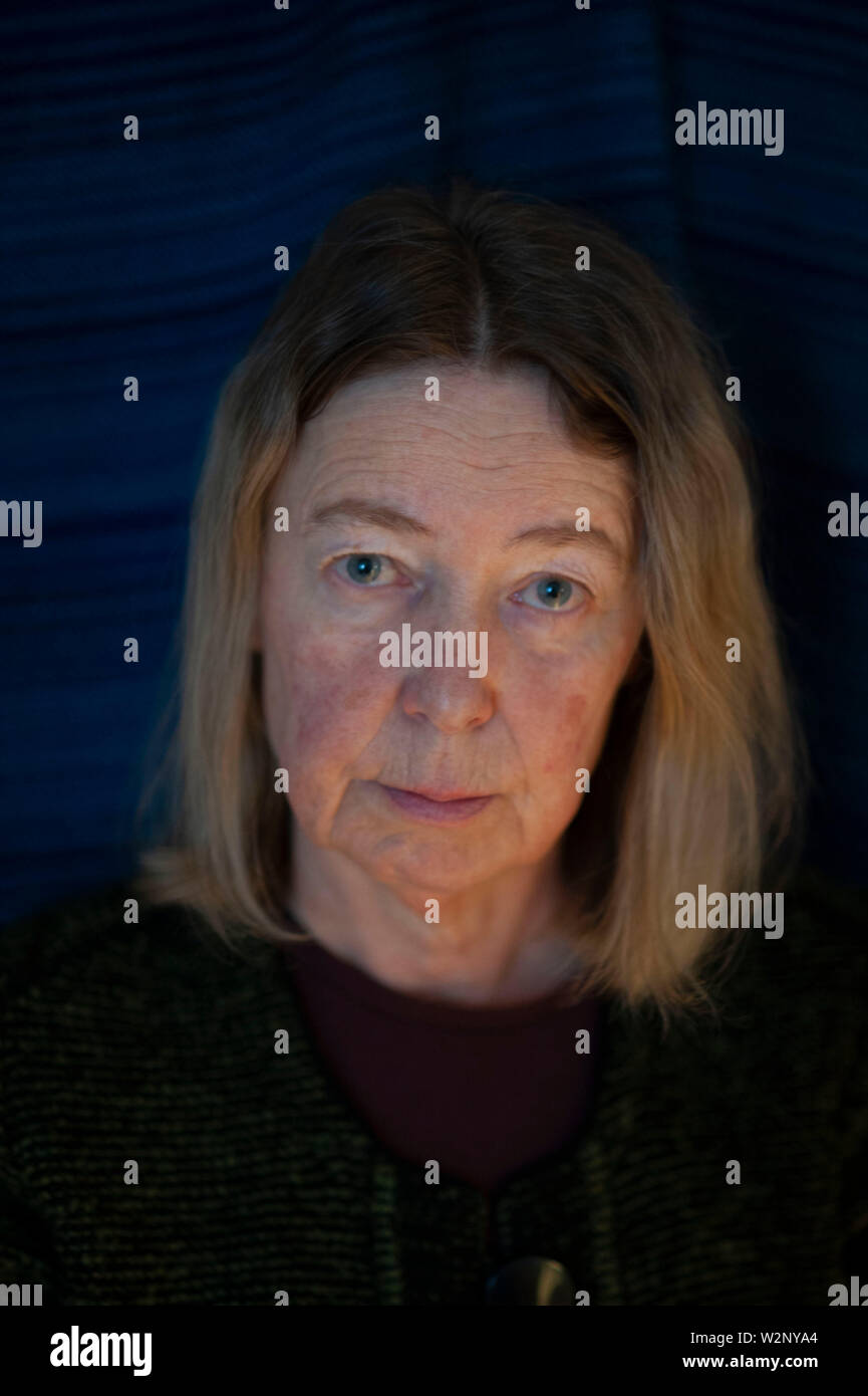 Studio strobes hi-res stock photography and images - Alamy