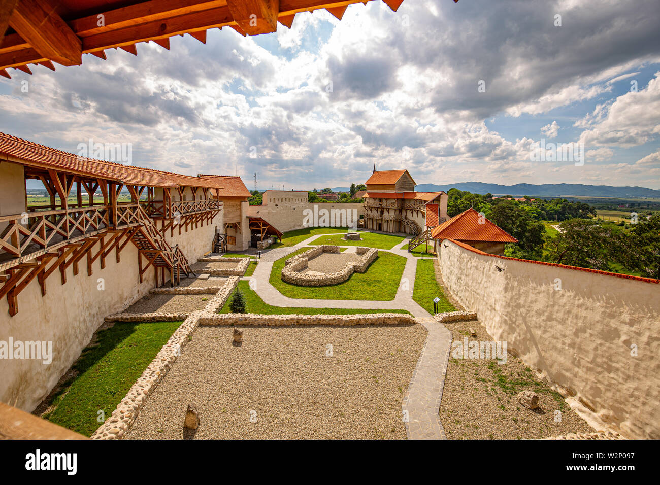 Feldioara fortress hi-res stock photography and images - Alamy