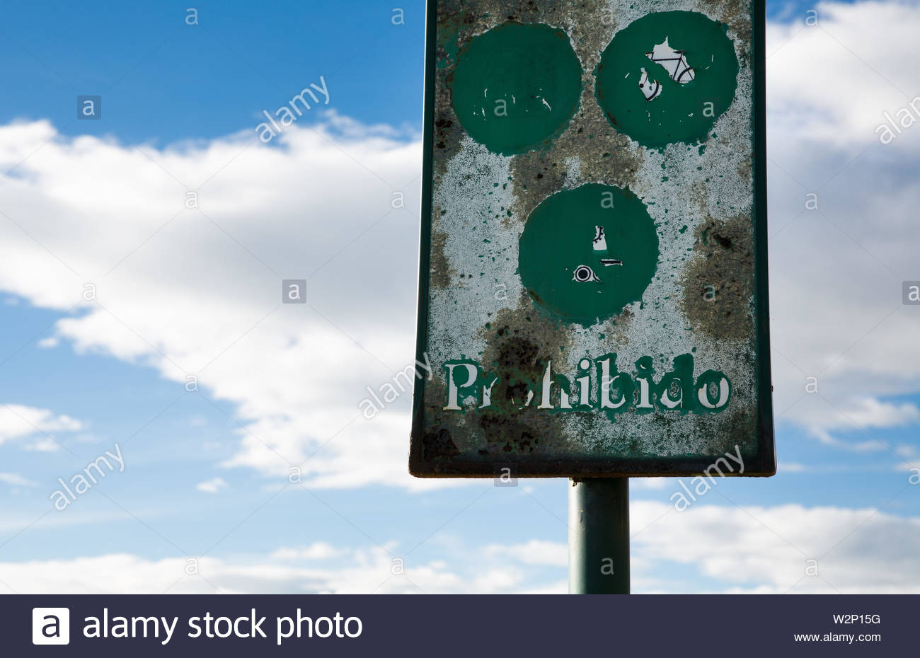 Prohibido Stock Photos & Prohibido Stock Images - Alamy