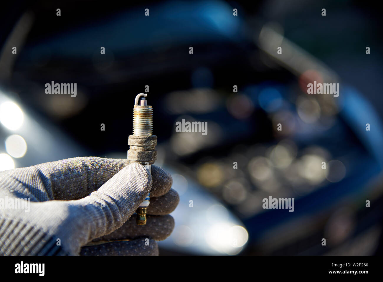 Fix motor hi-res stock photography and images - Alamy