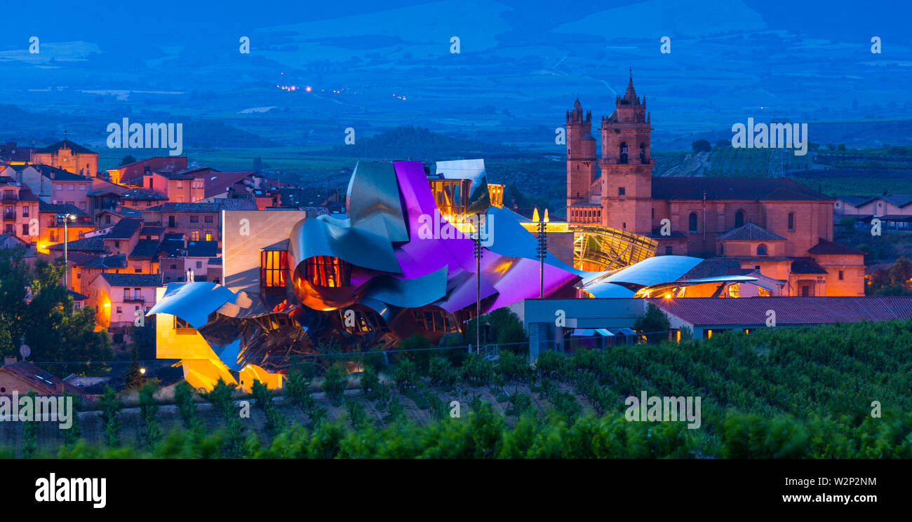 Arquitectura frank gehry hi-res stock photography and images - Alamy