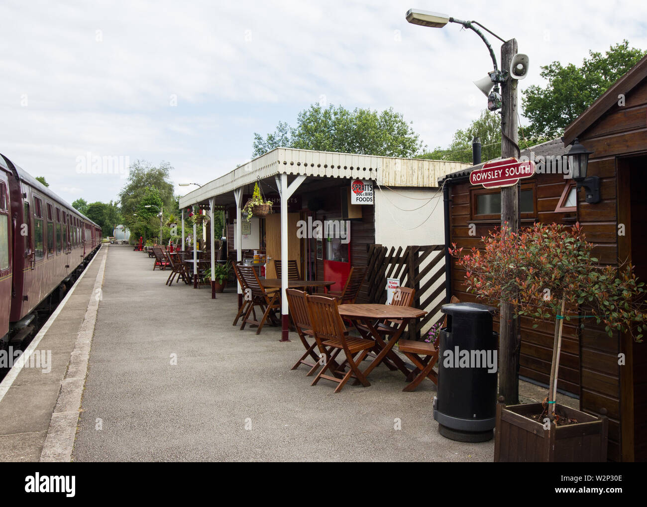 Peak Rail station and platform at Rowsley in Derbyshire UK Stock Photo ...