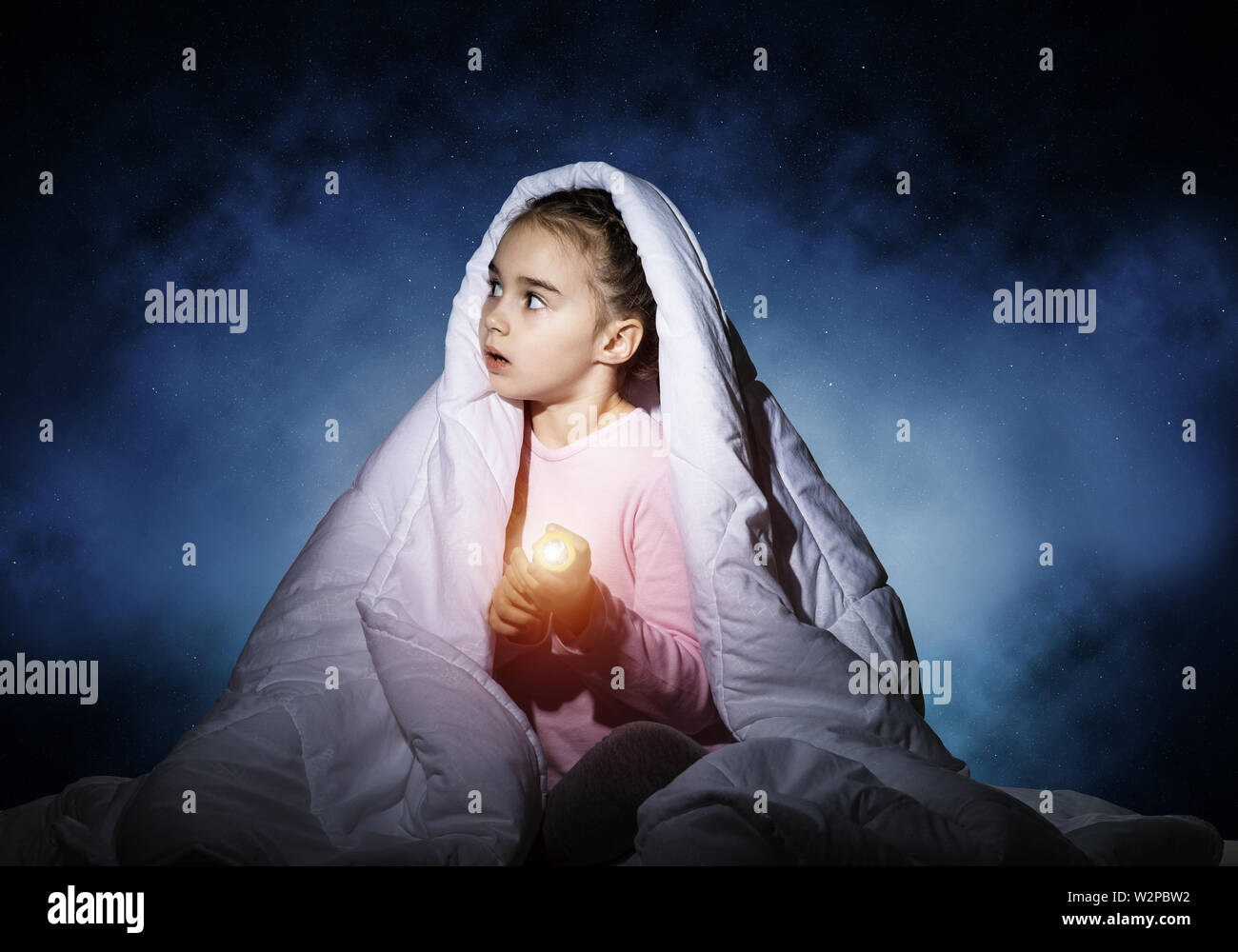 Flashlight dark scared hi-res stock photography and images - Alamy