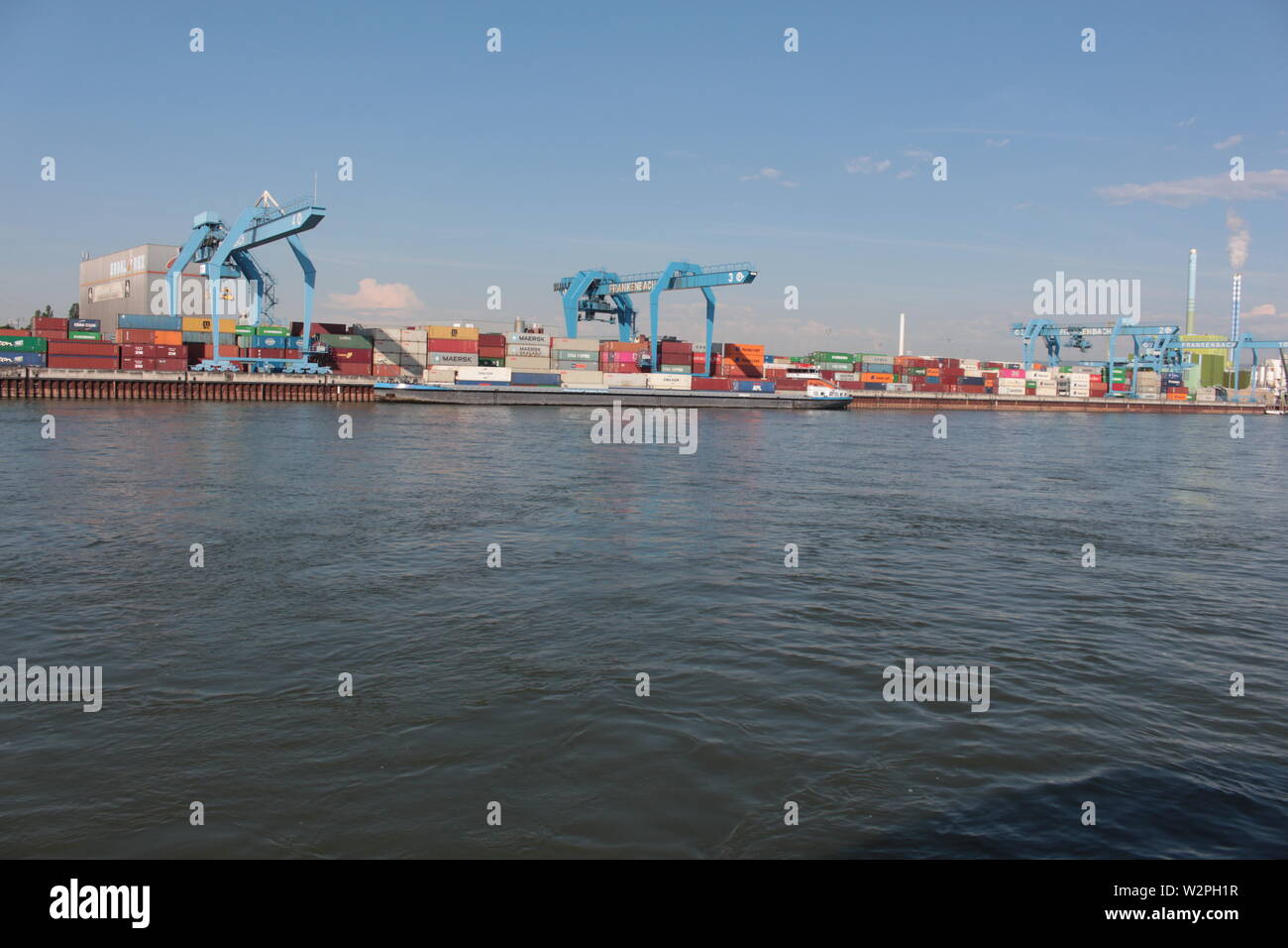 Is the port of mainz hi-res stock photography and images - Alamy