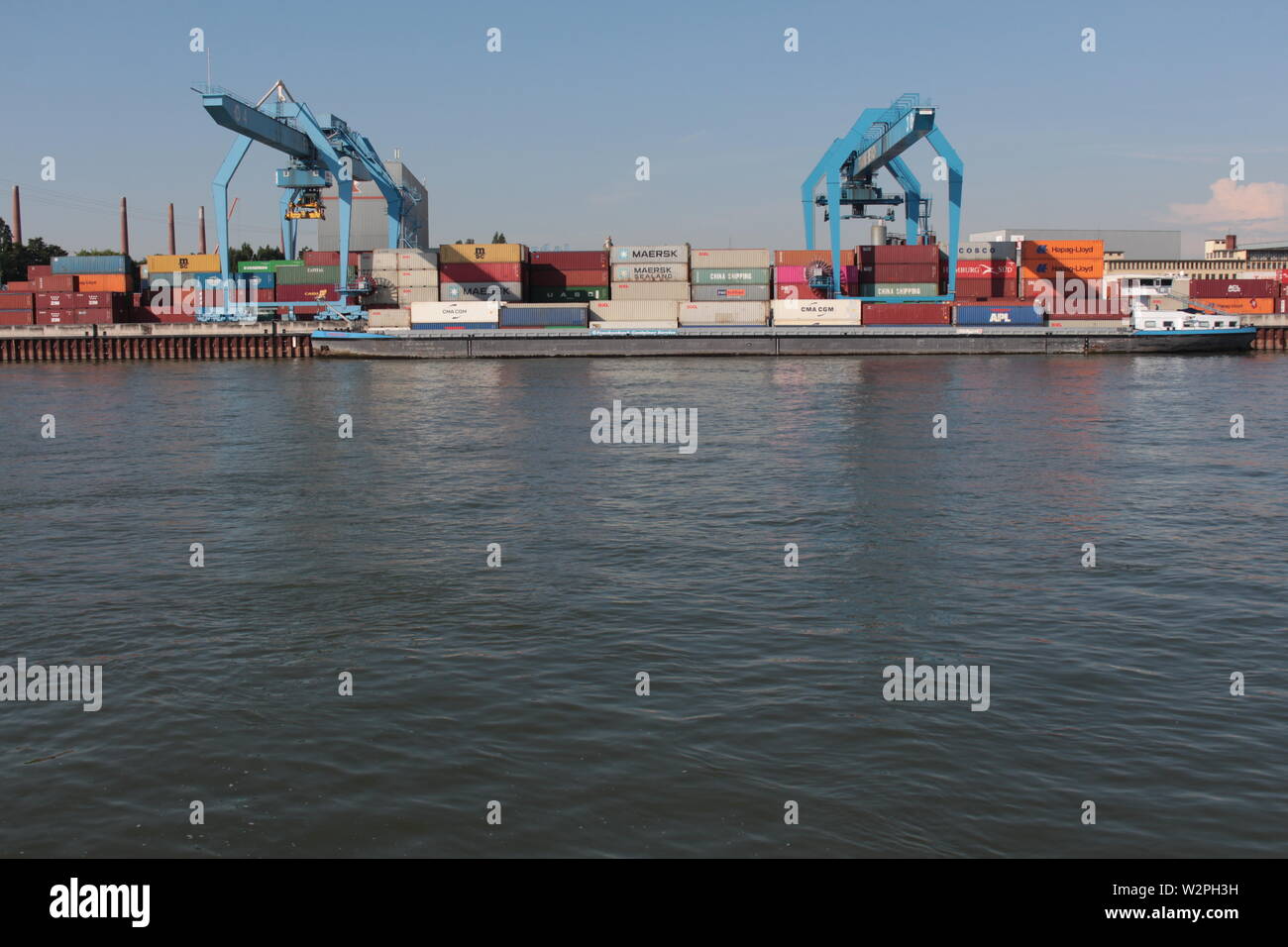 Is the port of mainz hi-res stock photography and images - Alamy