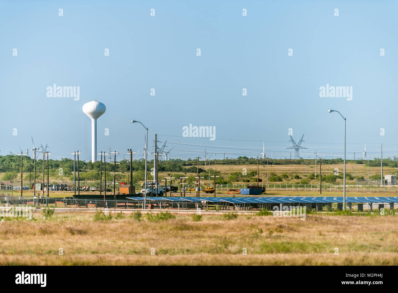 Solar and wind energy usa hi-res stock photography and images - Alamy