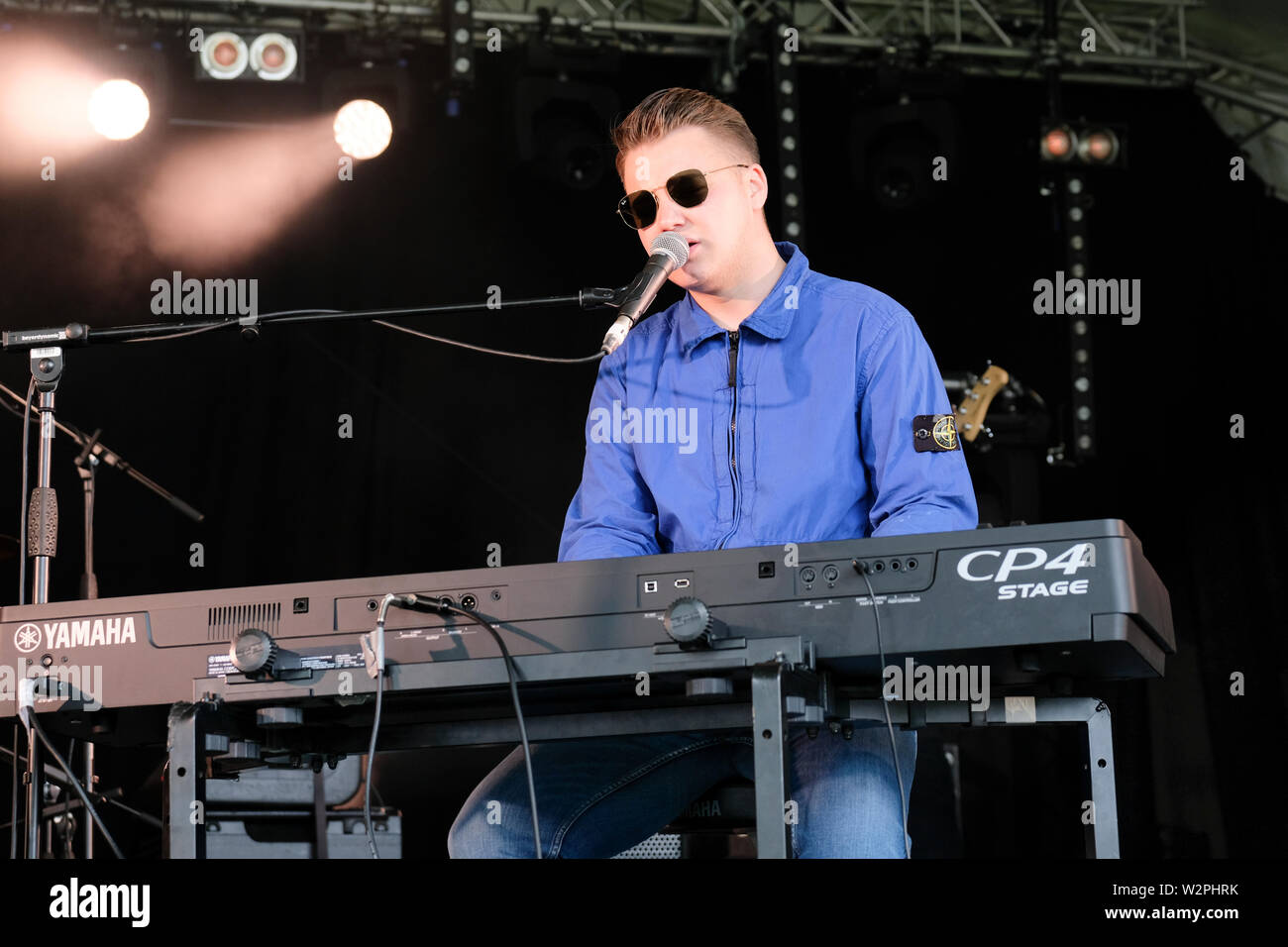 Joe slater singer hi-res stock photography and images - Alamy