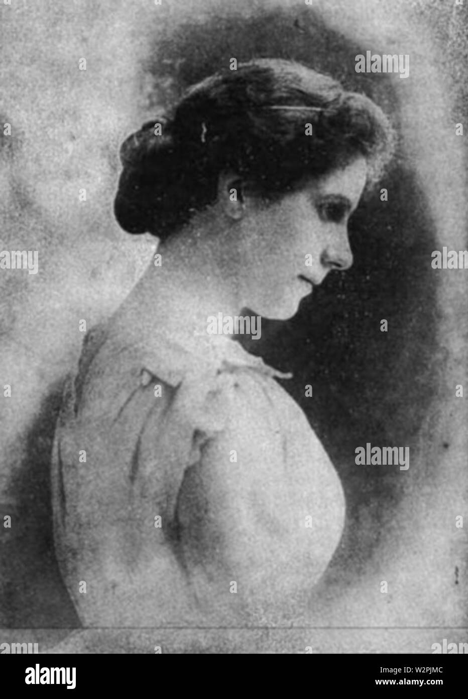 Lewing hi-res stock photography and images - Alamy