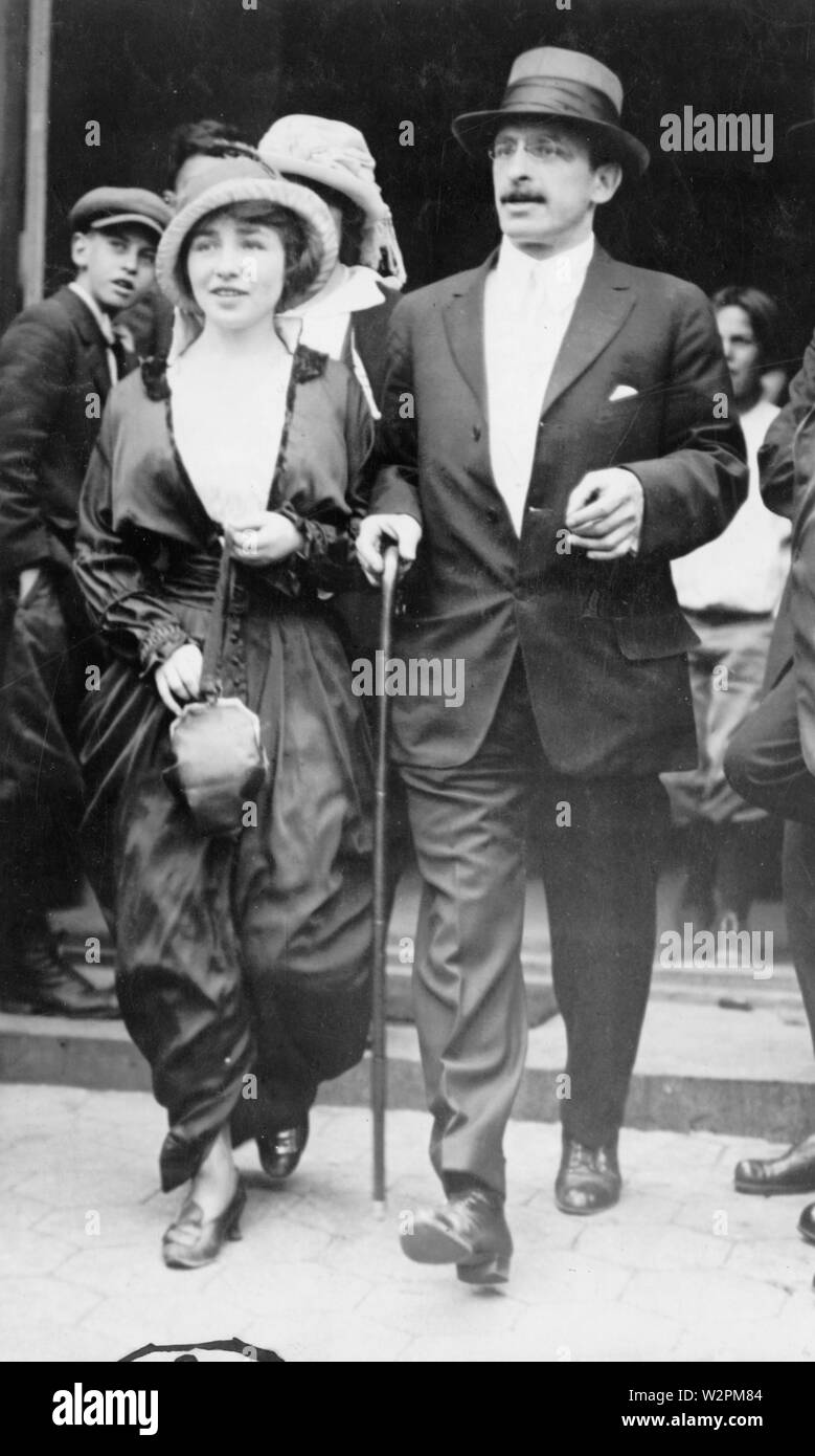 Alexander Berkman and Helen Harris Stock Photo - Alamy
