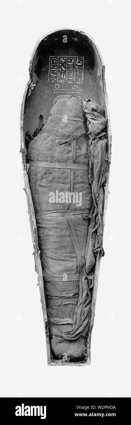 Pharaoh amenhotep iii Black and White Stock Photos & Images - Alamy