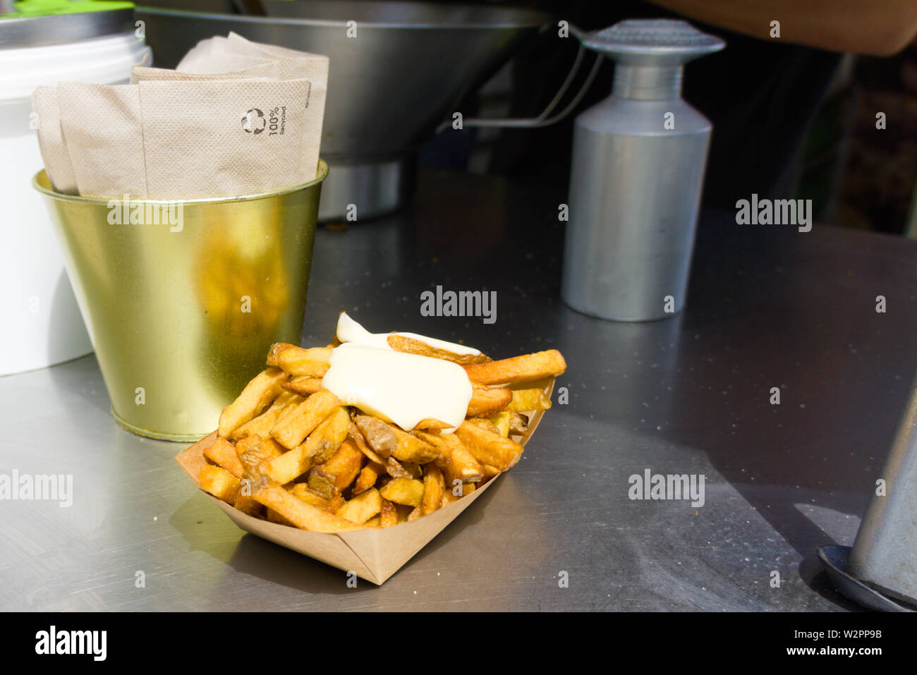 Local snackbar hi-res stock photography and images - Alamy