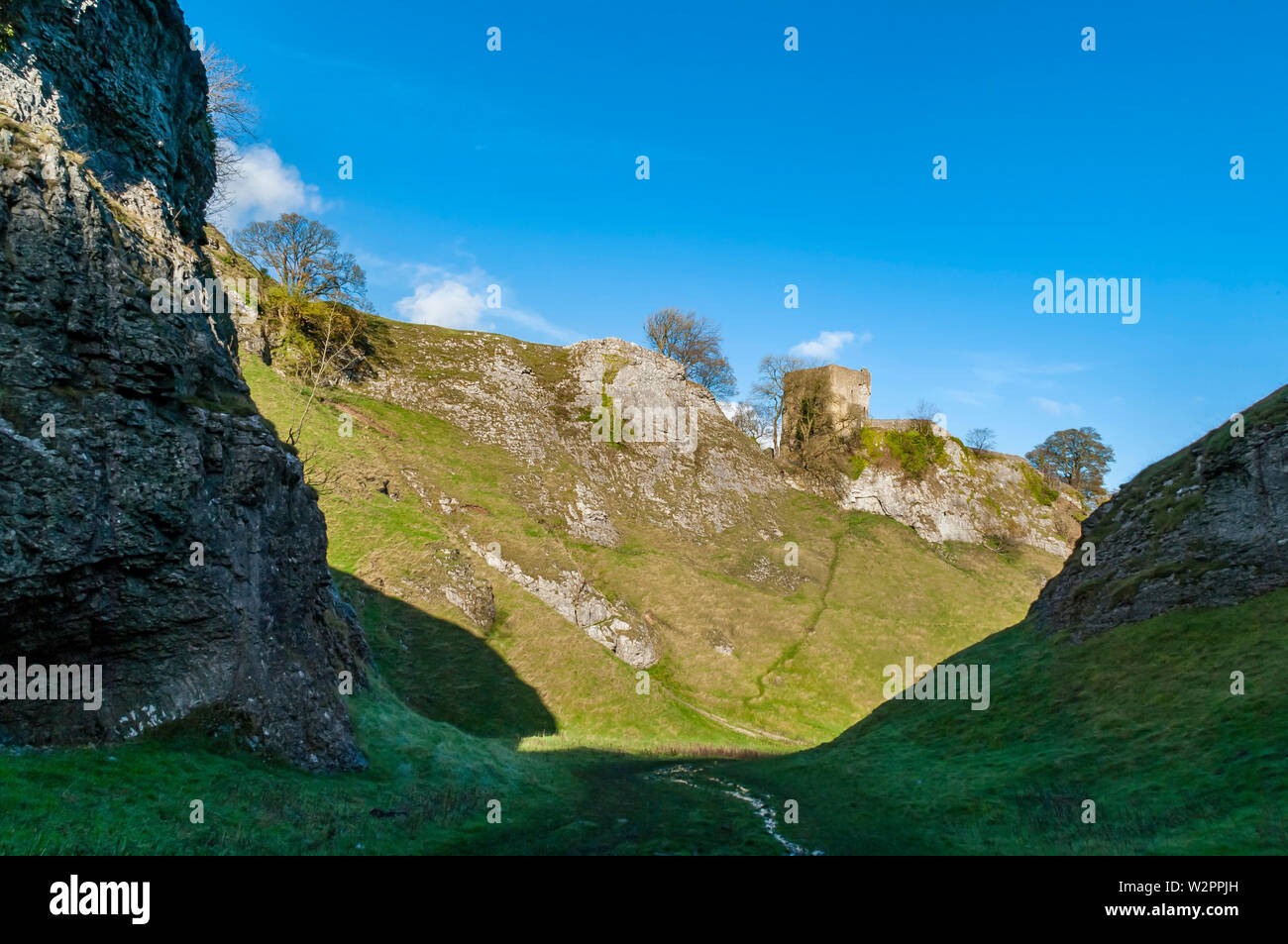 Cavedale with peveril castle hi-res stock photography and images - Alamy