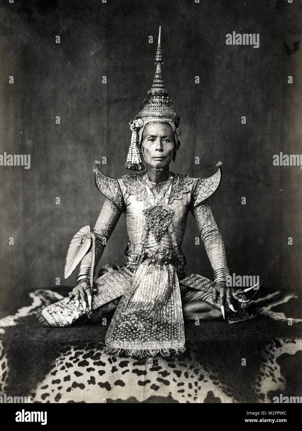 Thai actors hi-res stock photography and images - Alamy
