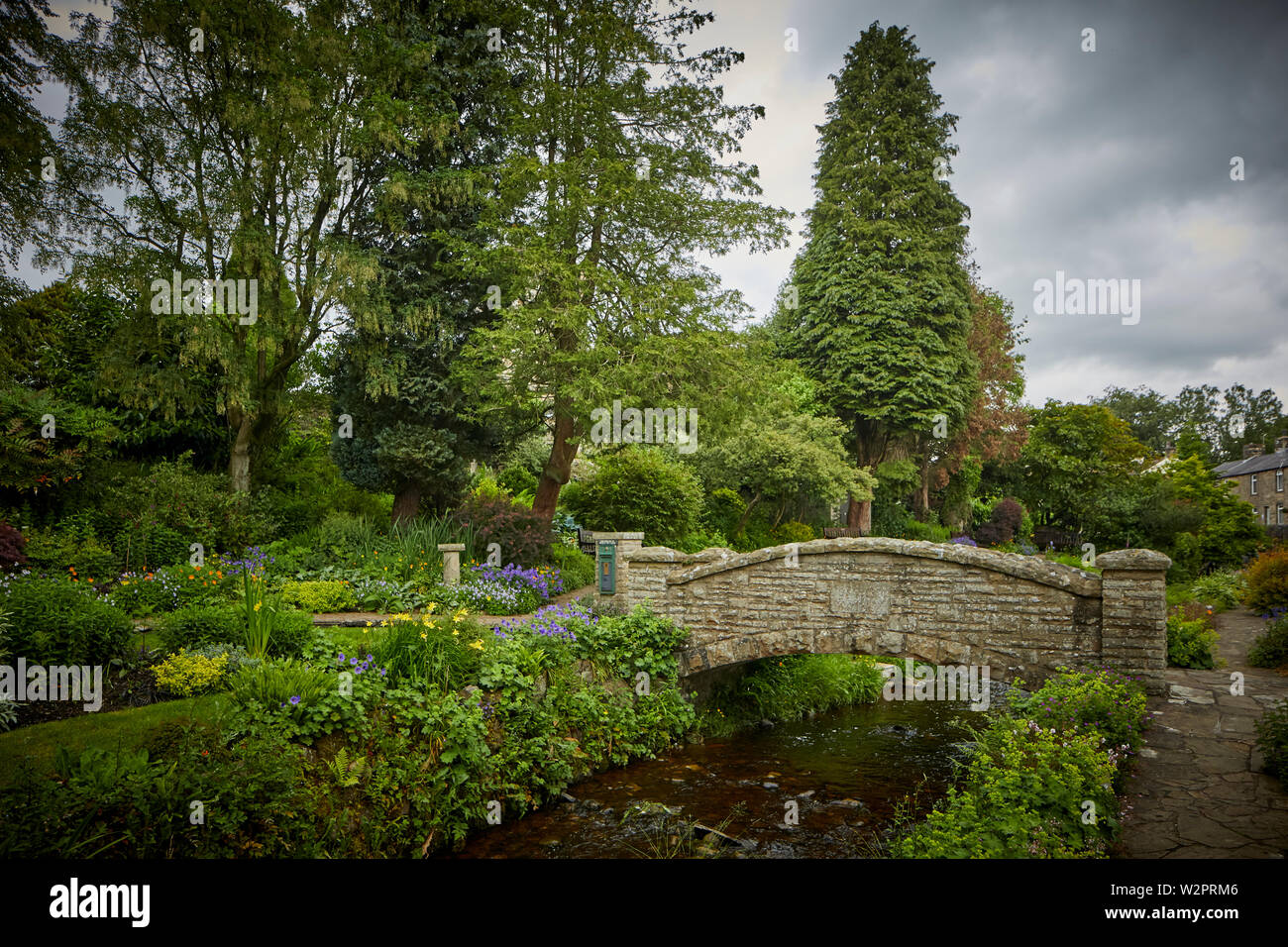 Picturesque village gardens hi-res stock photography and images - Alamy