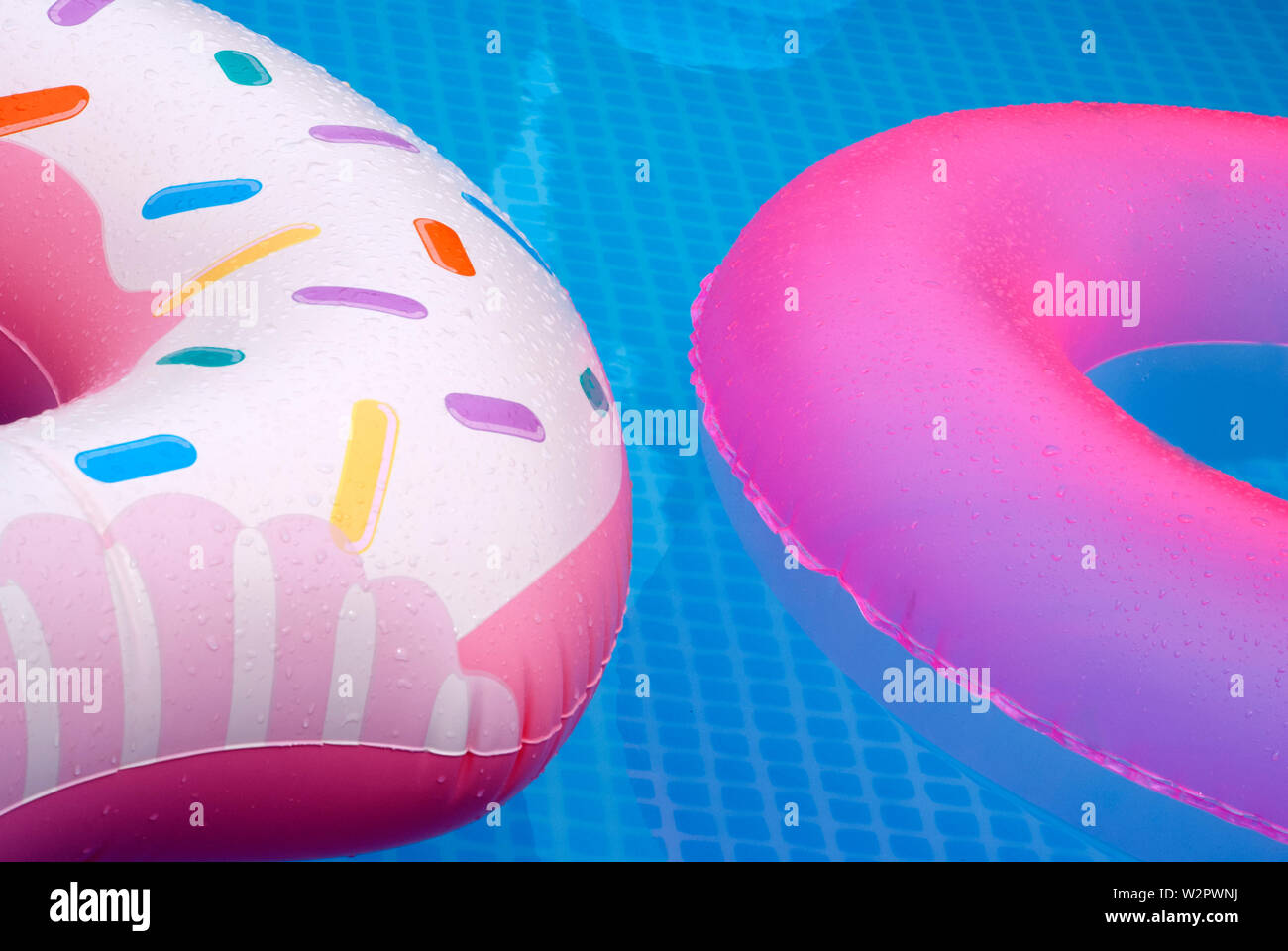 Wheels in water hi-res stock photography and images - Alamy