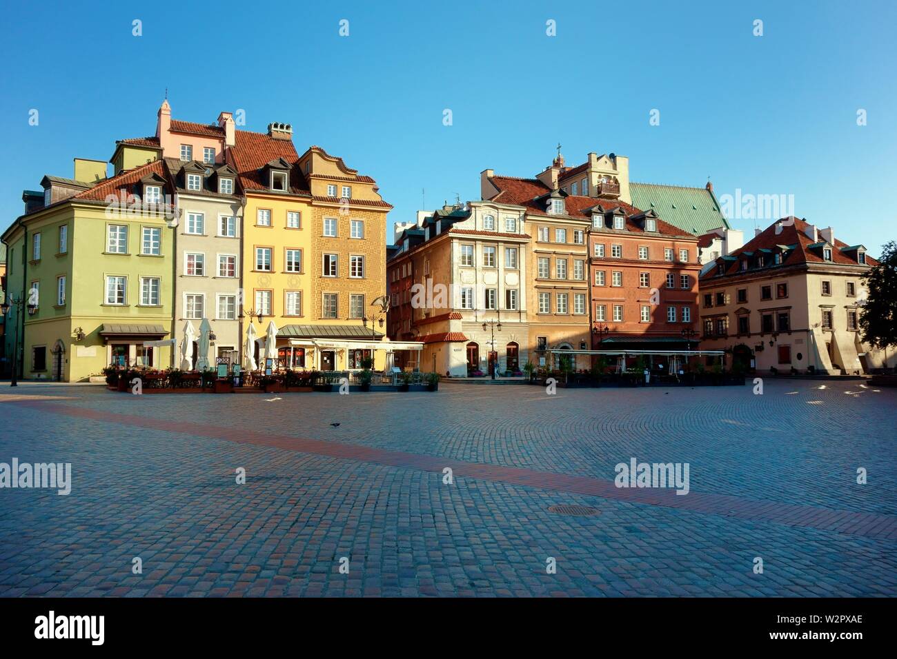 Grand buildings in the Old Town, Warsaw, Poland Stock Photo - Alamy