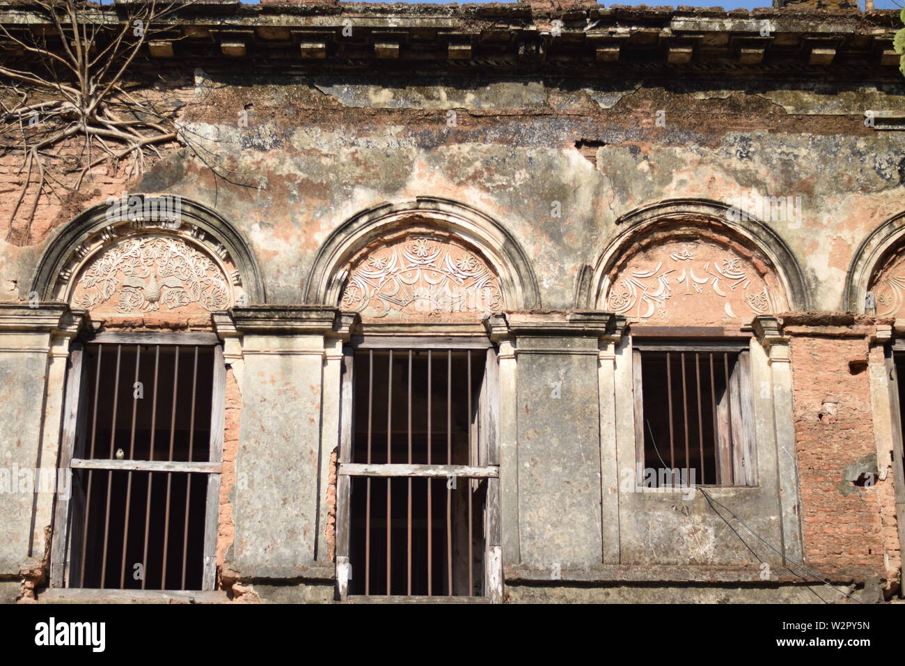 Old rusty house Stock Photo - Alamy