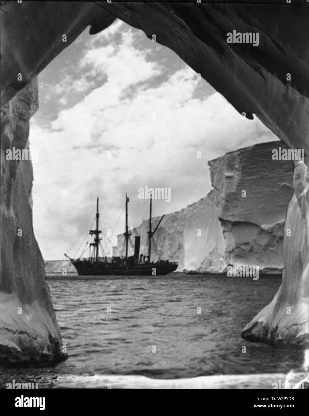 Ship exploration history hi-res stock photography and images - Alamy