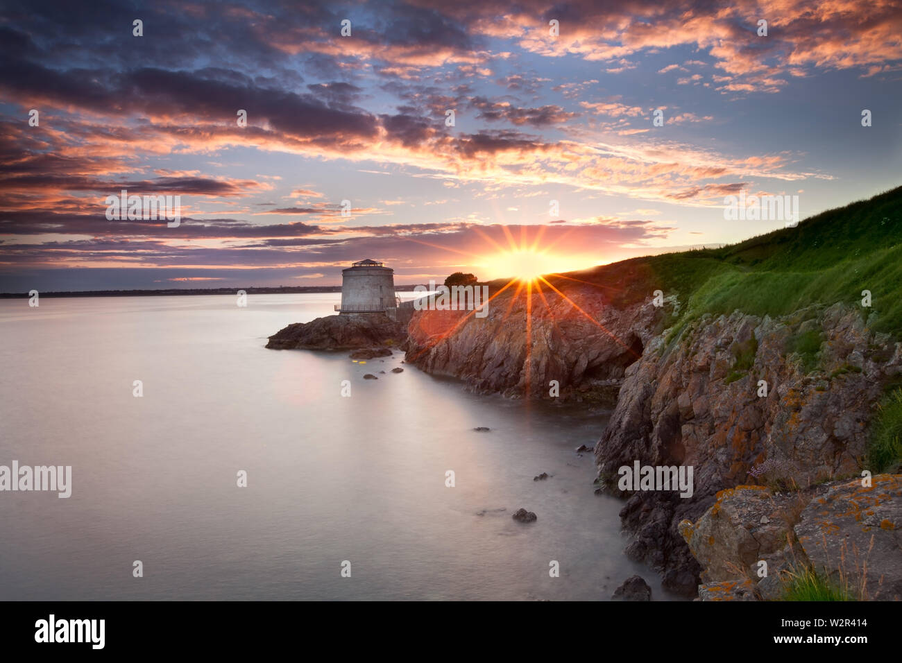 Dunquin Harbour, co. Kerry / Ireland : Rocky west-coast road leading to ...