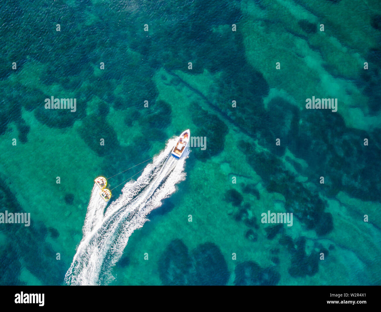 Birds eye view speedboat hi-res stock photography and images - Alamy