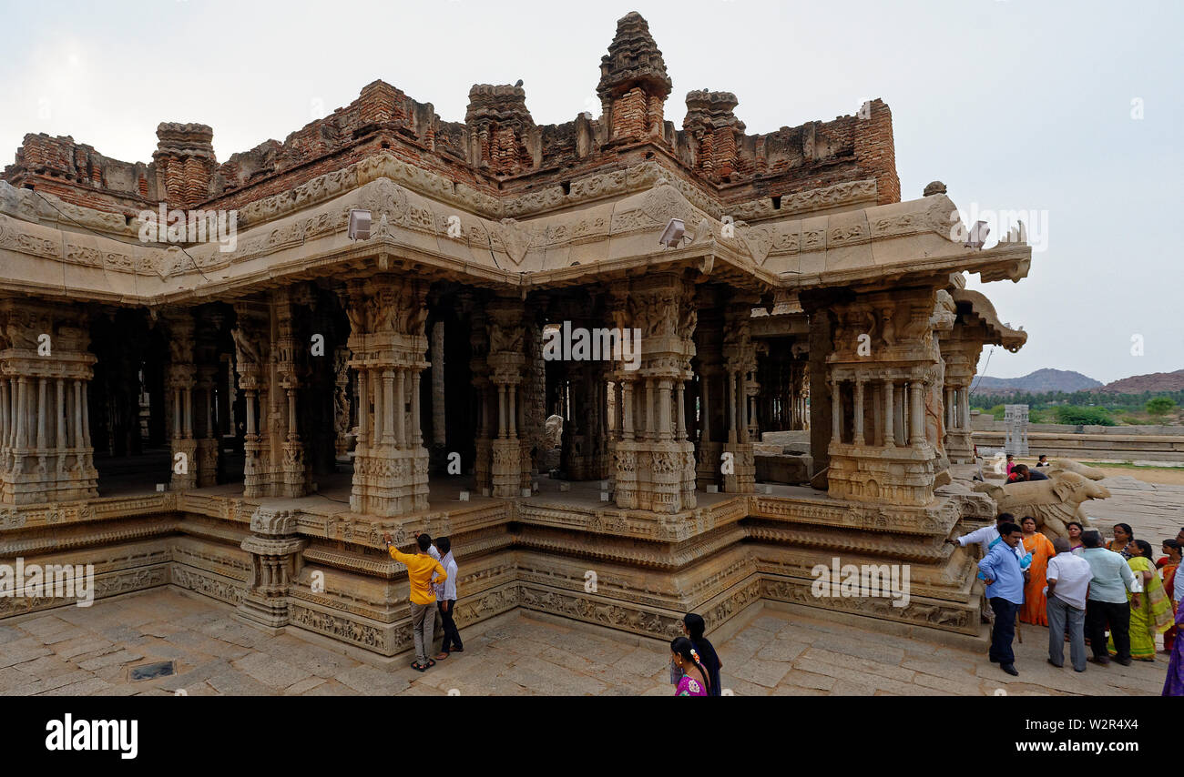 Gigantic ancient structure hi-res stock photography and images - Alamy