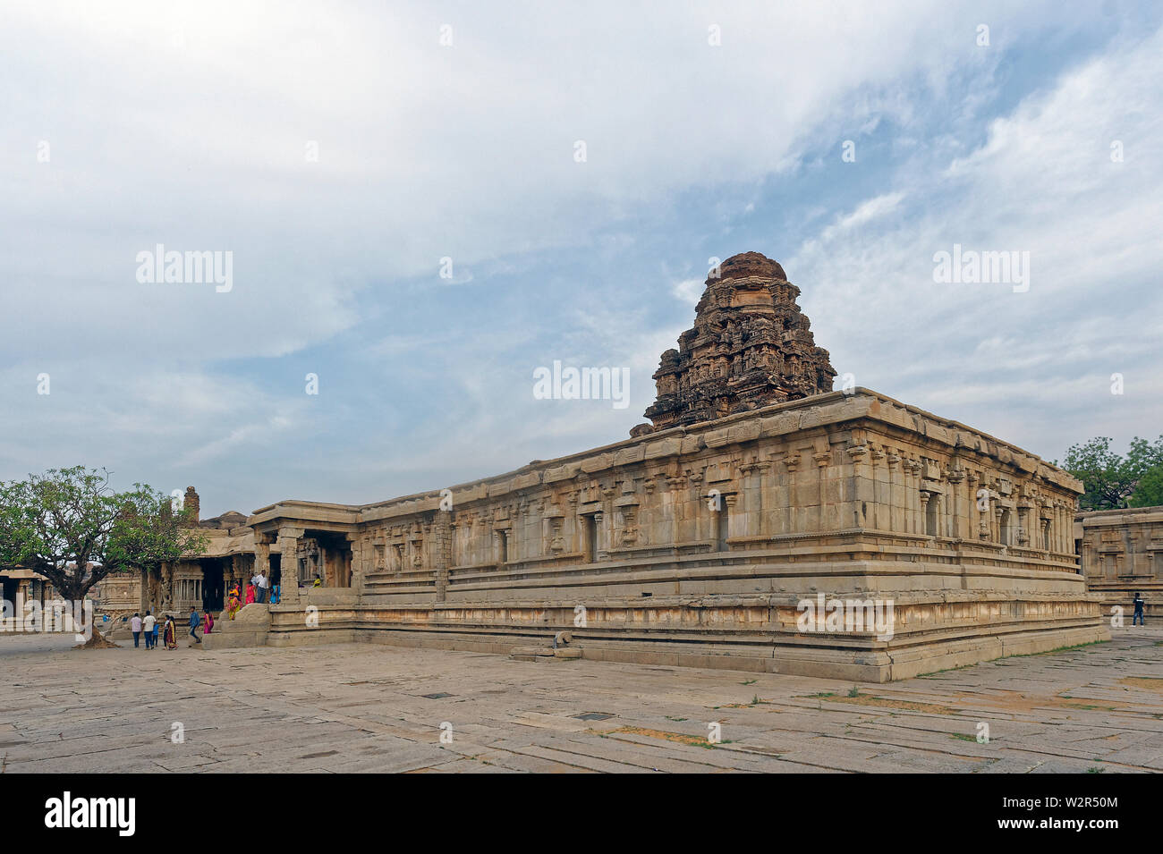 Ancient Vitthala Hindu temple Stock Photo - Alamy